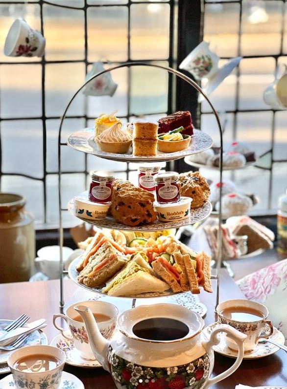 Booking now taken at the Essex Rose Tea Rom in Dedham – Tiptree Tea Rooms